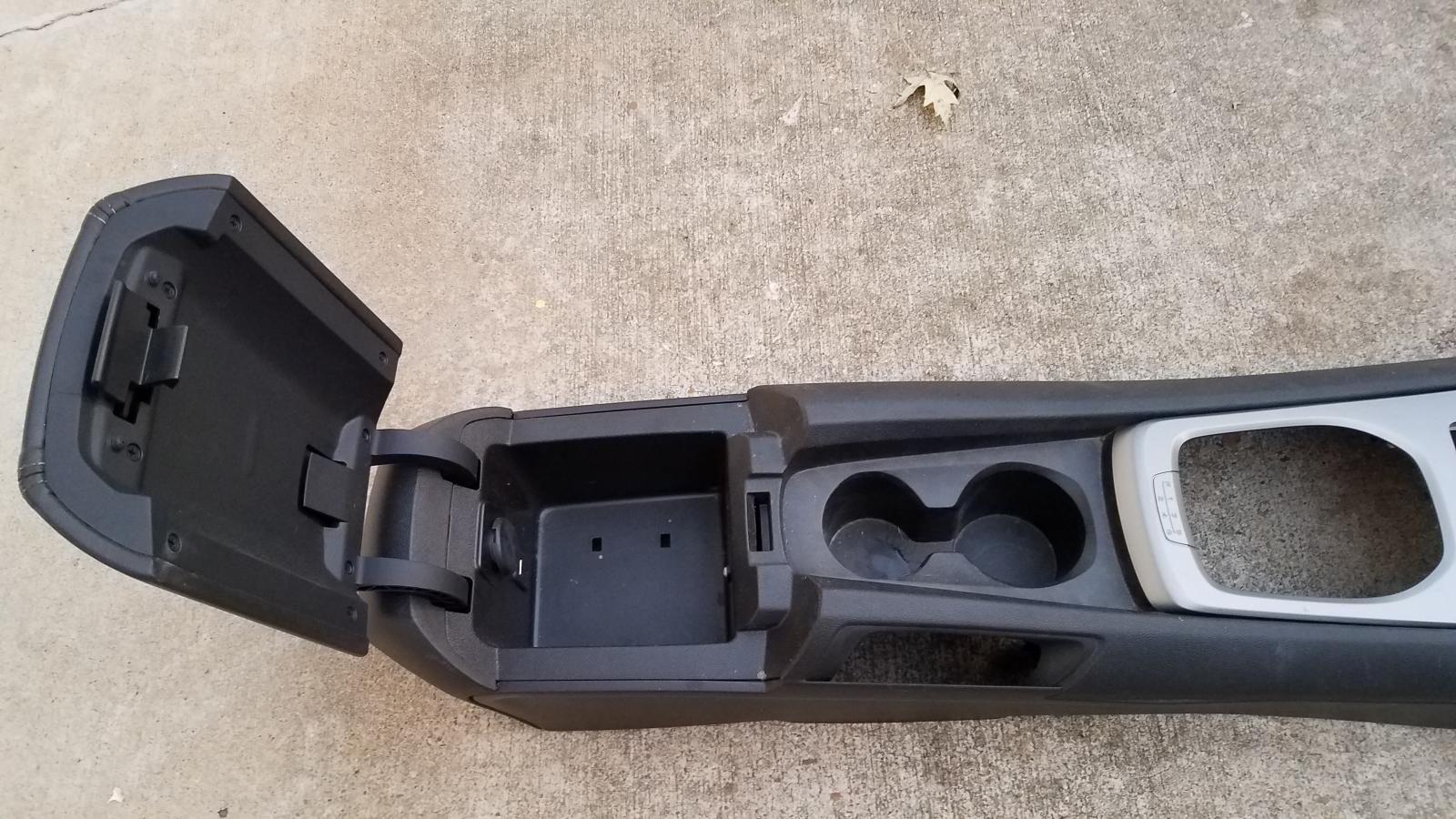 5th Gen camaro console complete $175 + shipping
