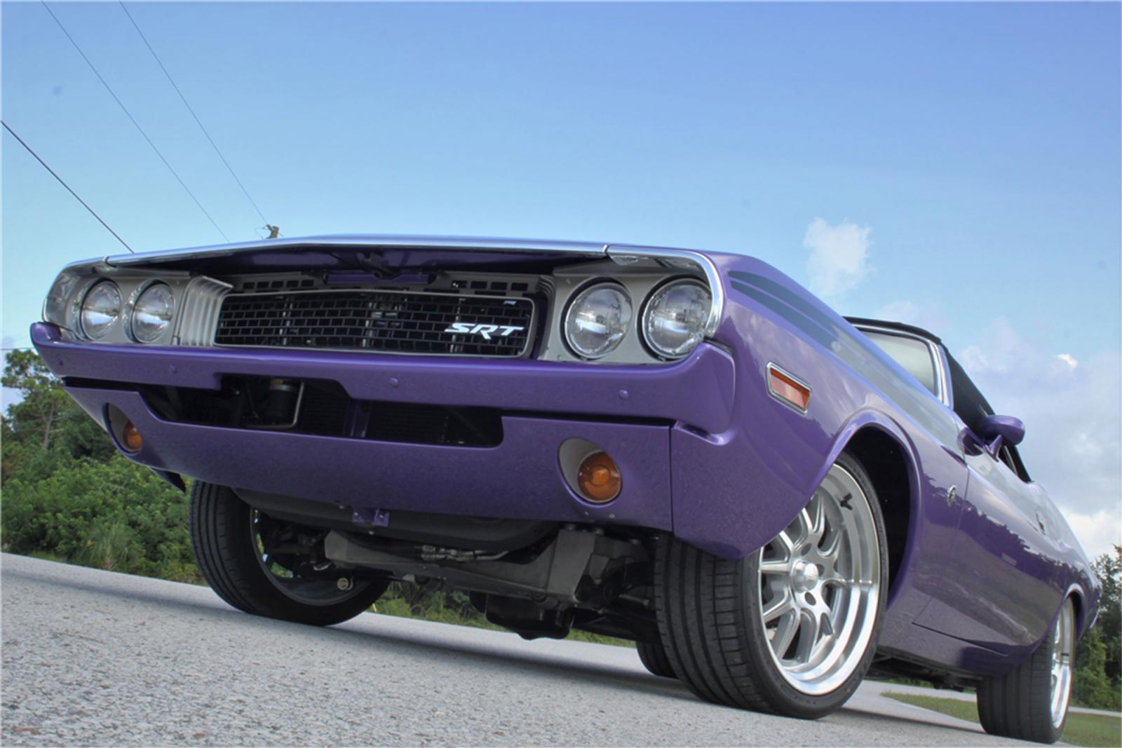 Plum Crazy Purple Hellcat '71 Challenger ready to Attack!