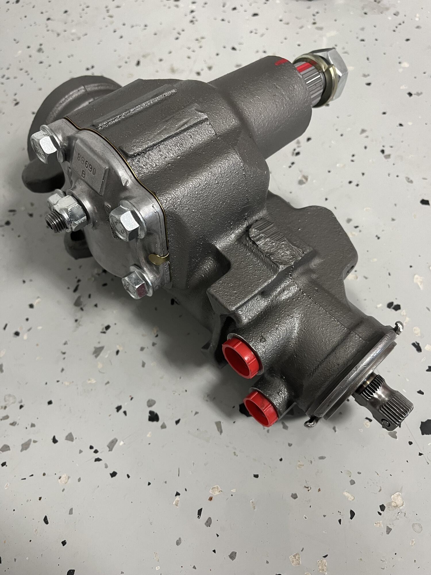 AGR 292317 13-16:1 variable billet steering box with rag joint