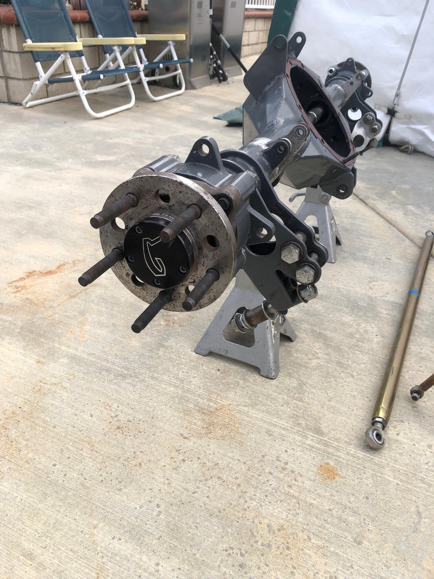 Currie Turn9 floater 9 inch with TCI torque arm