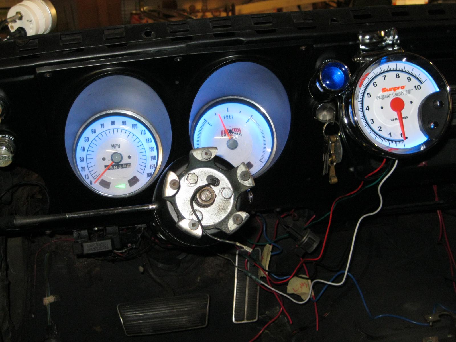 looking for the best gauges (68 firebird)