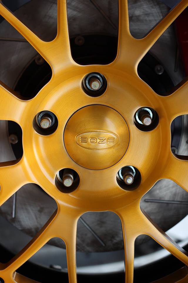 Boze Alloys 18x12 Mesh Wheels on our C10R